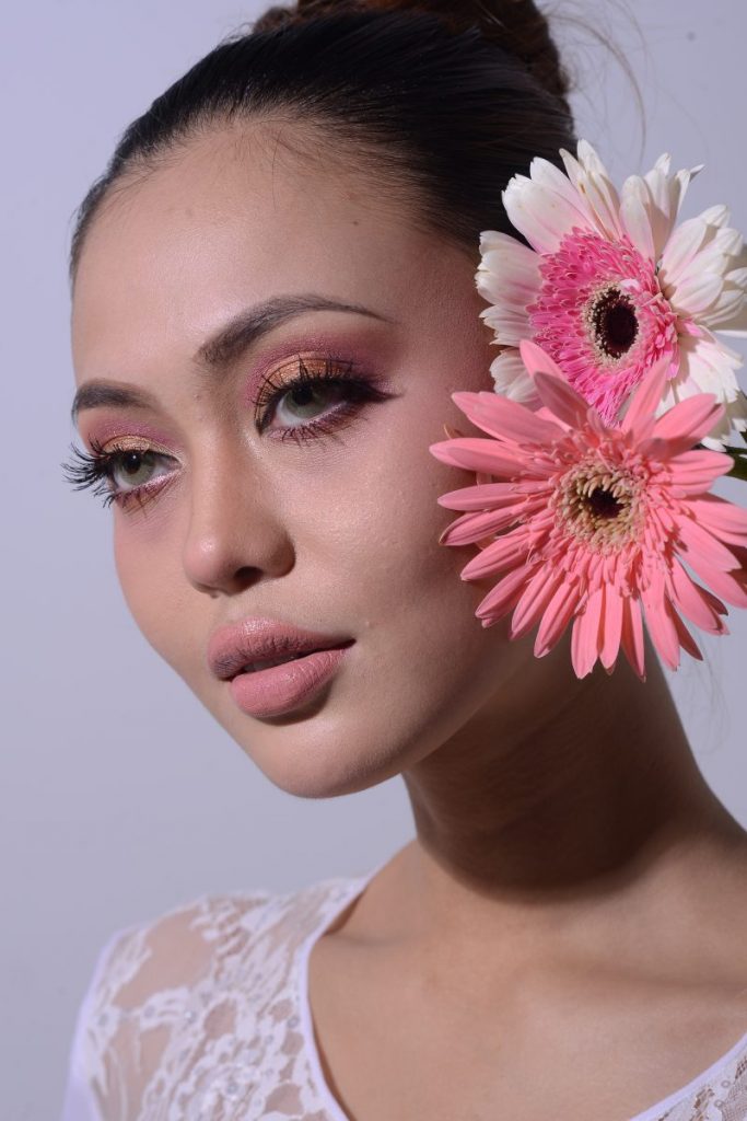 Inspirasi Solekan Buat Anda Kelihatan Lebih Muda