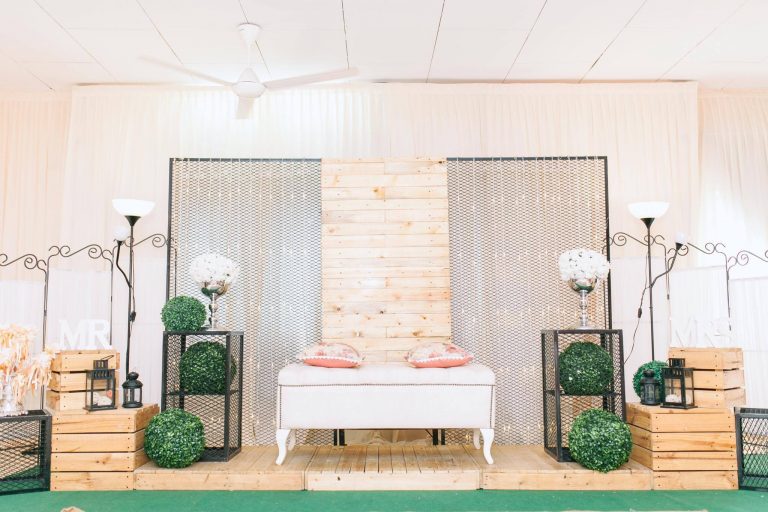 Konsep Pelamin Berasas Kayu Yang Nampak 'Have-Have'!
