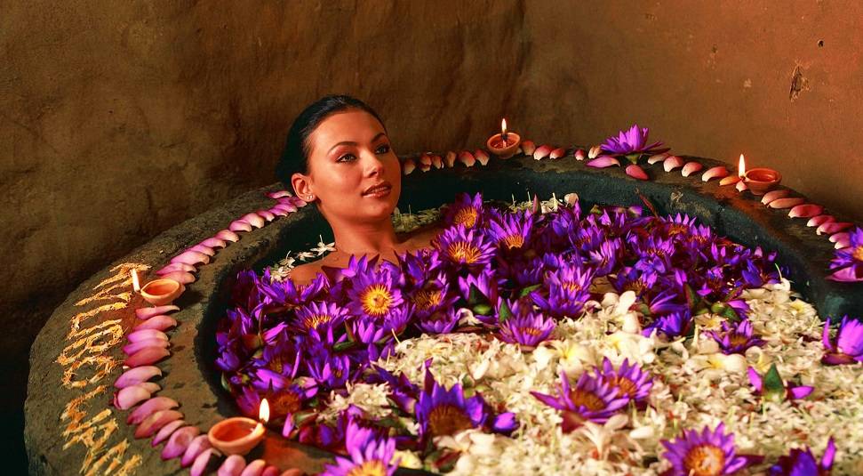 Tampil Berseri Dengan Rawatan Mandi Bunga, Bakal Pengantin Boleh Buat ...