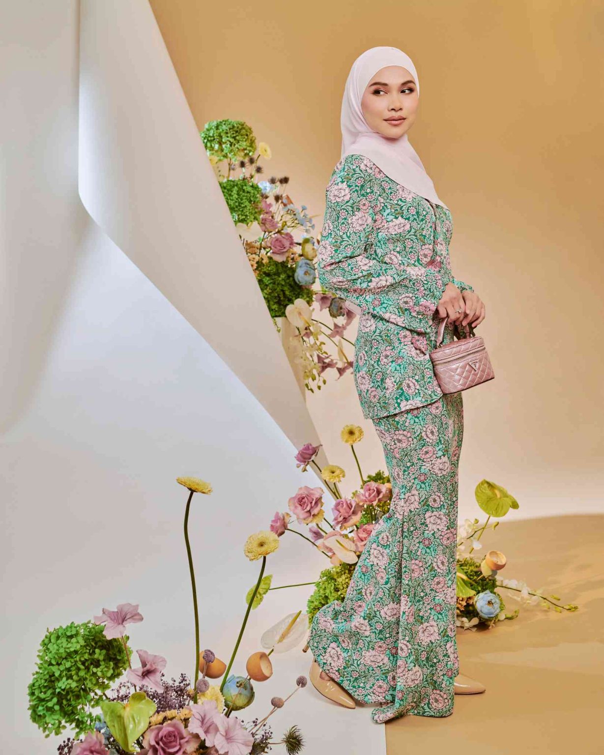 Anzalna Nasir 'Pikat' Pusat Beli Belah Isetan, Jadi ‘Muse’ Koleksi ...