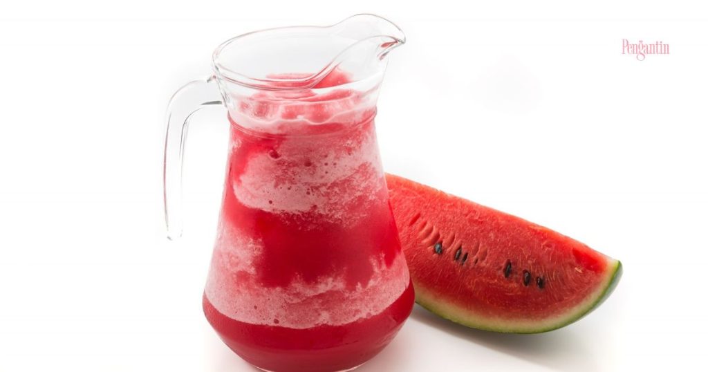 Merah, Manis & 'Juicy,' Buah Tembikai Sangat Bagus Dimakan Waktu ...