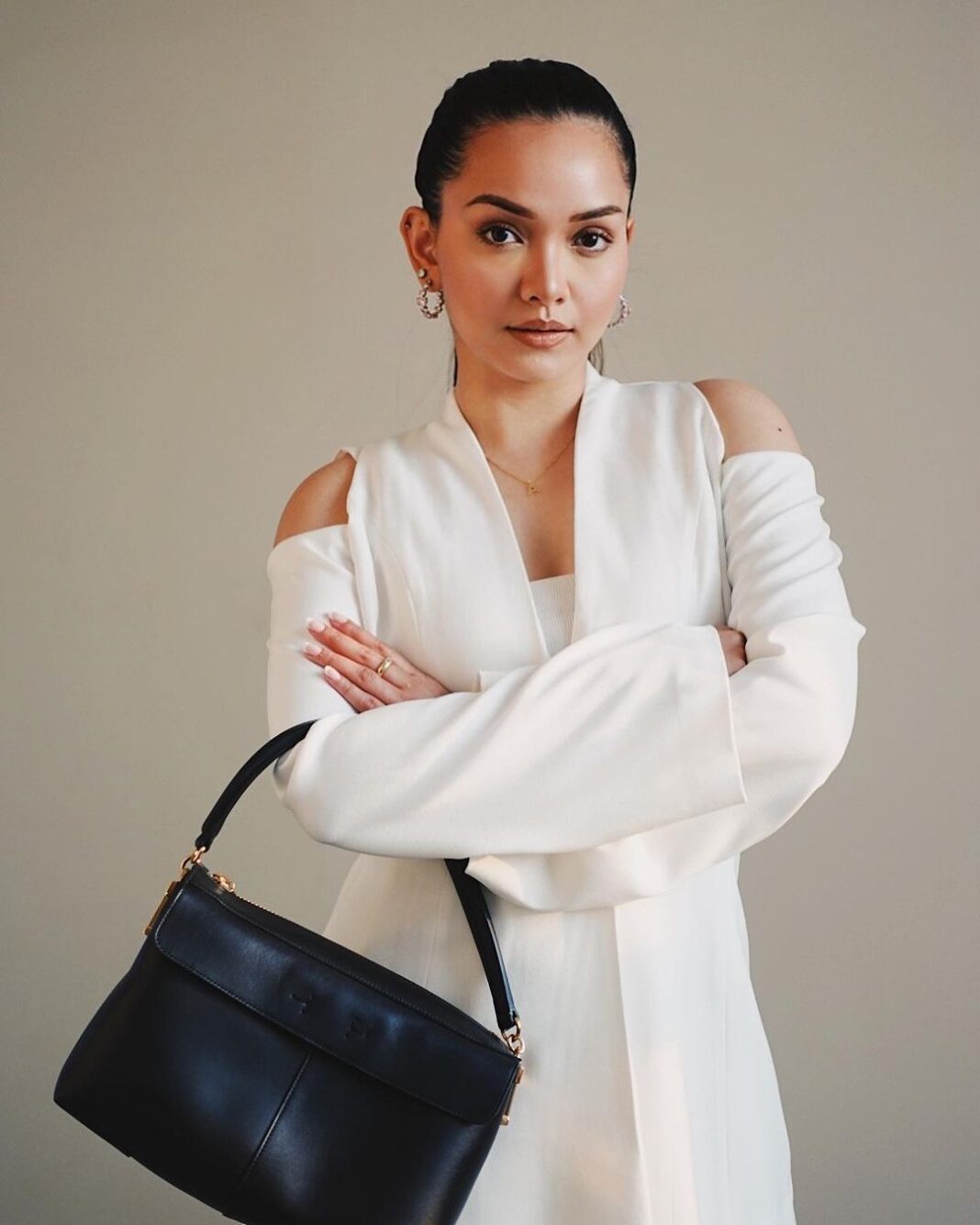 Azira Shafinaz Nak Tamatkan Zaman Bujang, 12 Tahun Dah Kenal